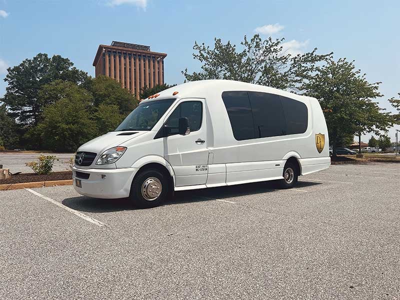 Best Mercedes-Benz Mauck 2 Executive Shuttle for Group